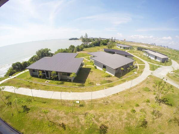 Samalaju Resort Hotel - Sarawak