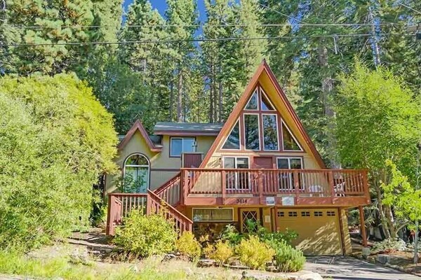 Upgraded A Frame-walk To Heavenly, Private Hot Tub - Lake Tahoe