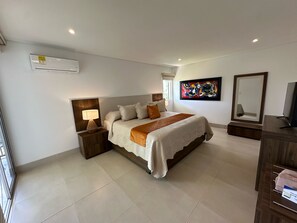 Quarto premium | Frigobar, cofres nos quartos, Wi-Fi de cortesia
