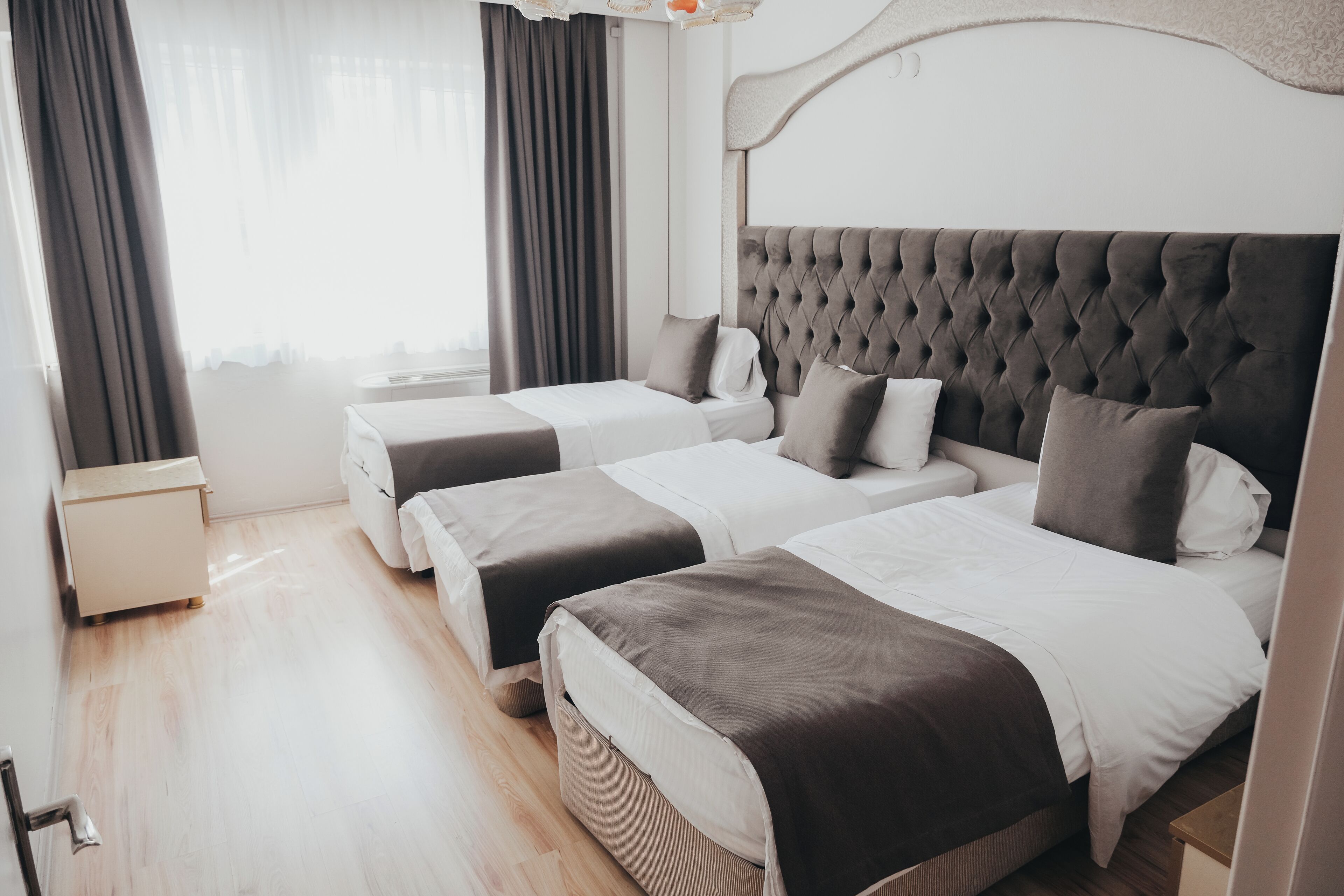 Minibar, quartos insonorizados, Wi-fi grátis, roupa de cama fornecida 