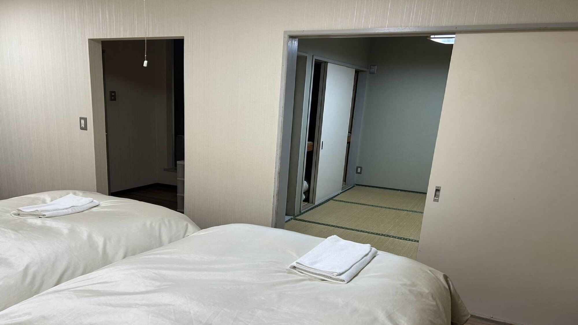 Wi-fi grátis, roupa de cama fornecida 