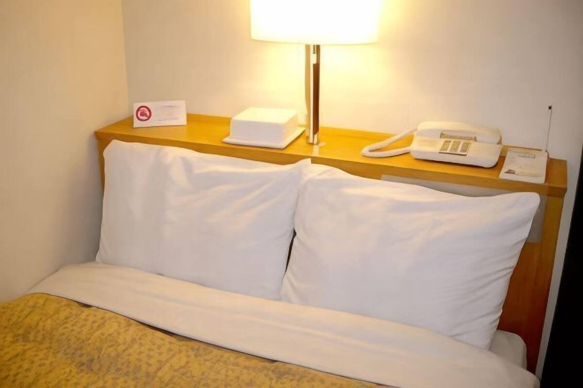 Wi-fi grátis, roupa de cama fornecida