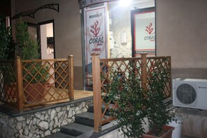 Entrada do alojamento