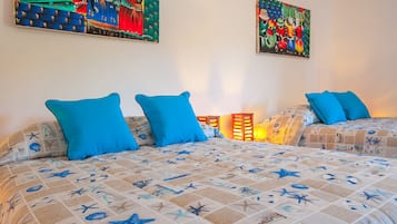 Minibar, secretária, cortinas/cortinados opacos, Wi-fi grátis