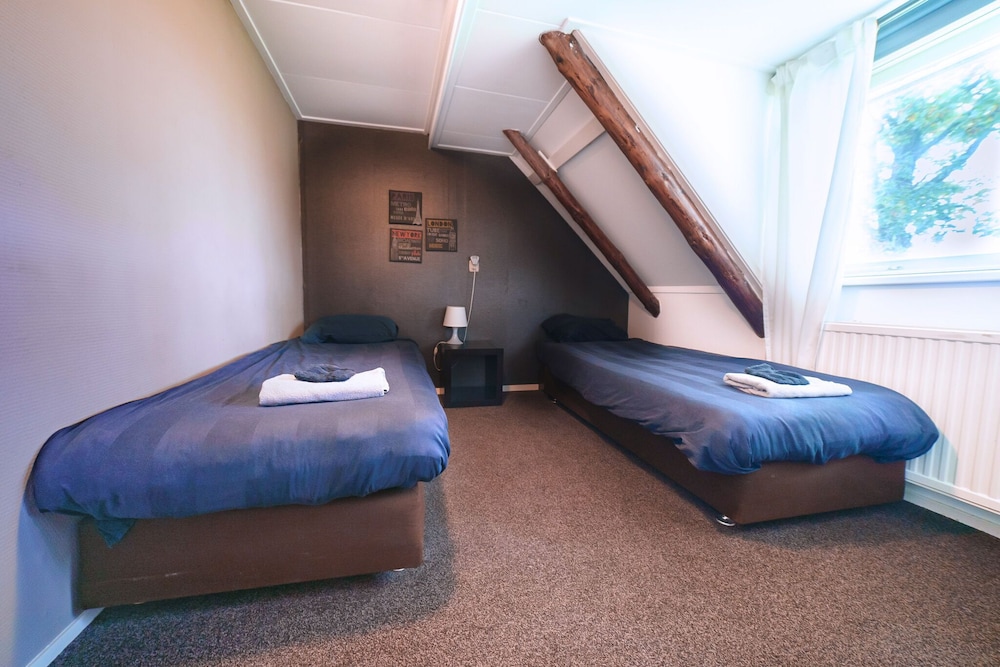 Detached Farmhouse With Large Garden - Dalfsen