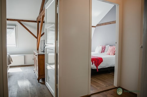 150 M² Appartement ∙ 3 Slaapkamers ∙ 6 Gasten - Eindhoven