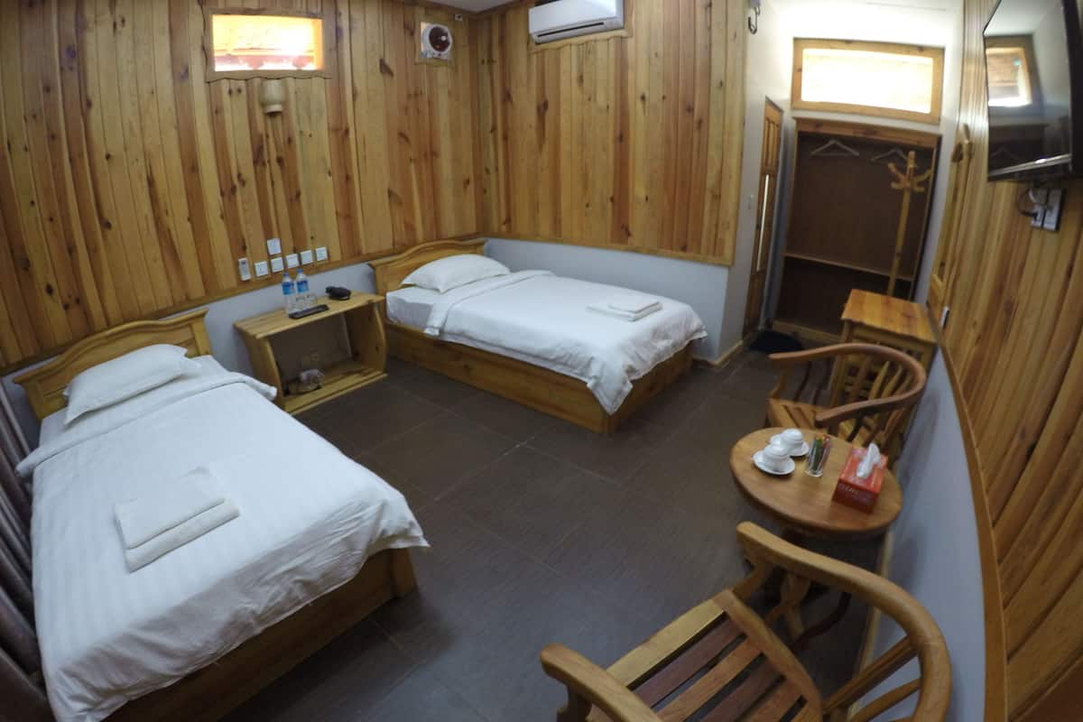 Bungalow | Minibar, secretária, camas desdobráveis, Wi-fi grátis