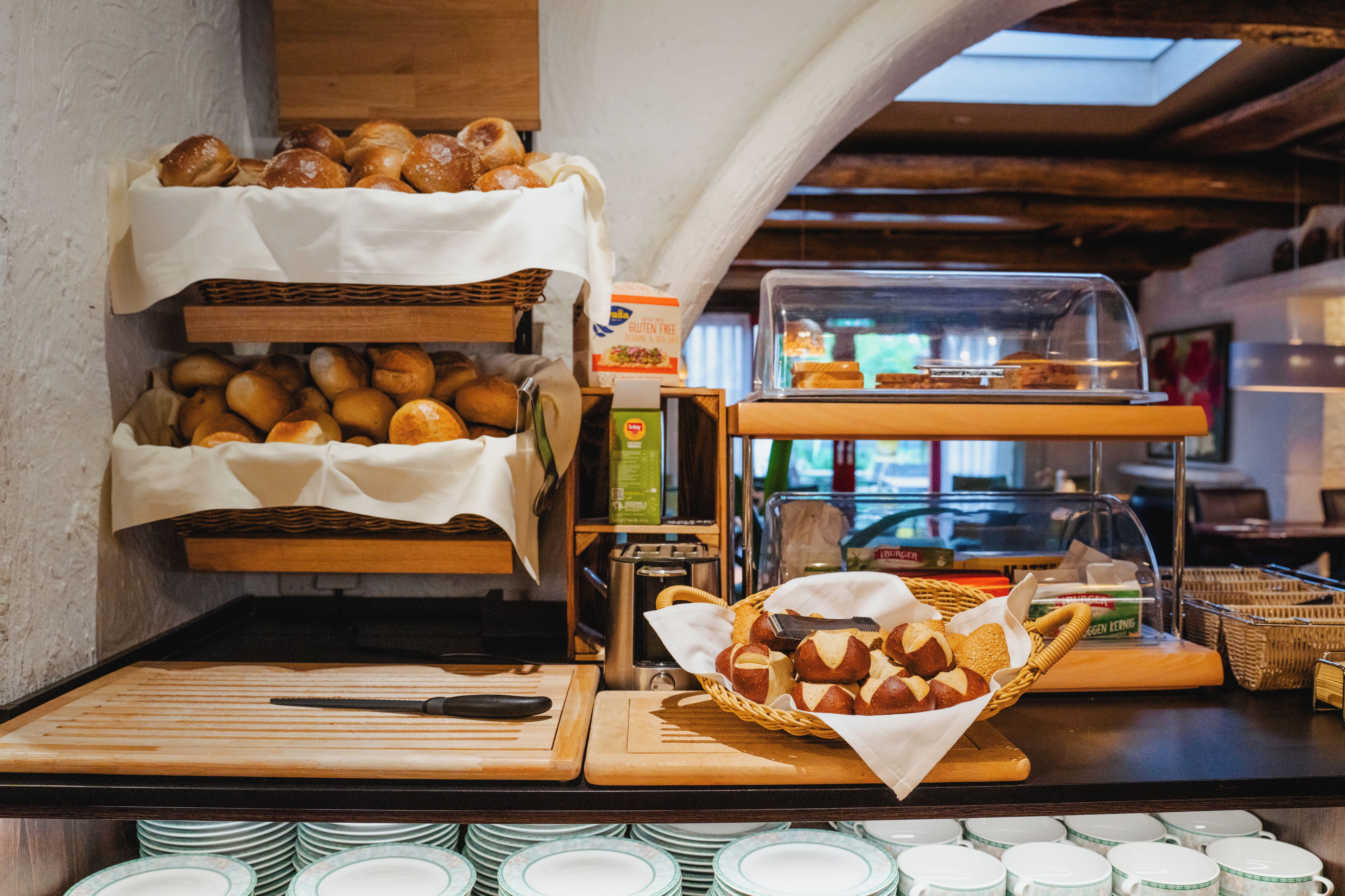 Café da manhã continental todos os dias (EUR 18 por pessoa) 