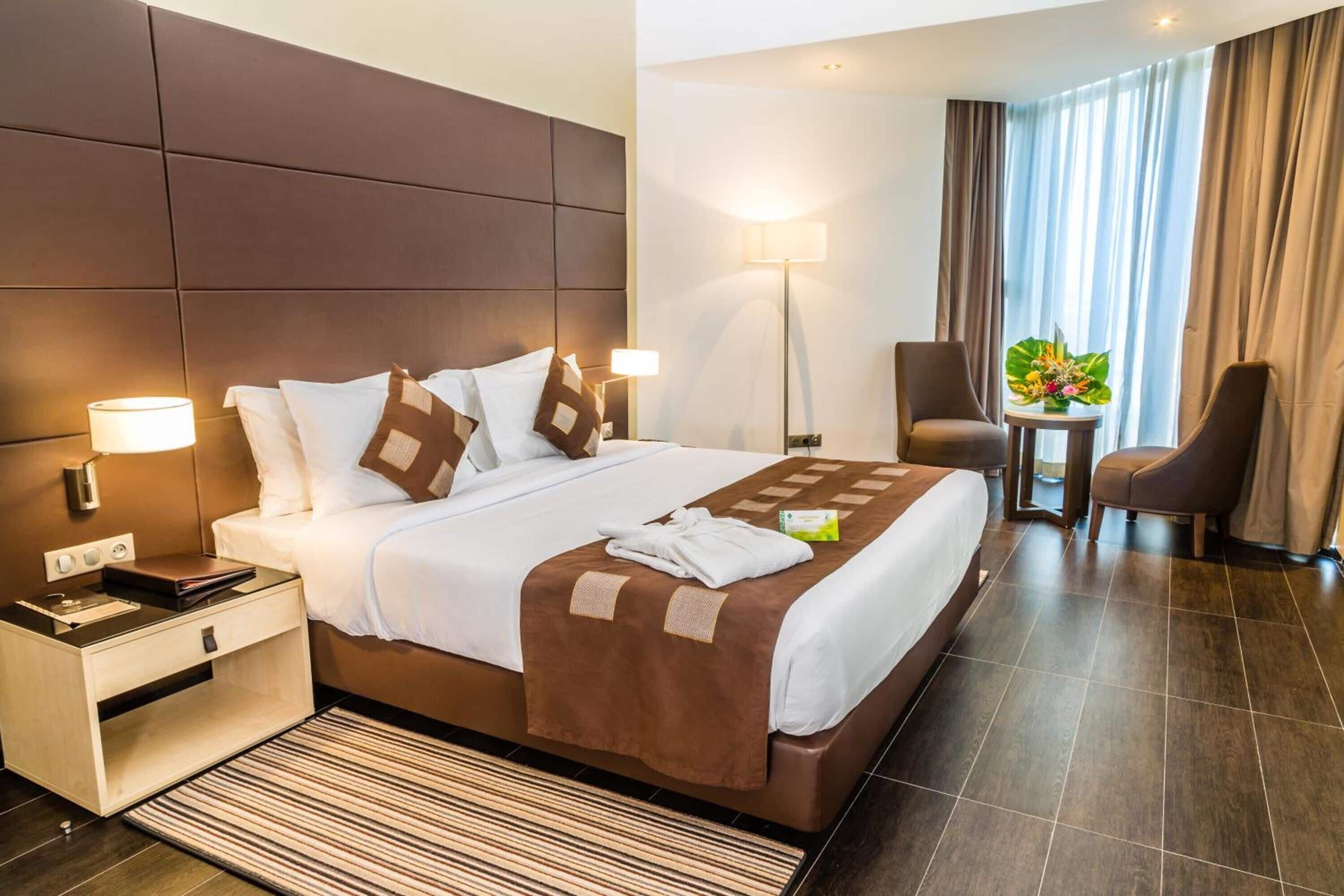 Lençóis de algodão egípcio, roupa de alta qualidade, minibar 