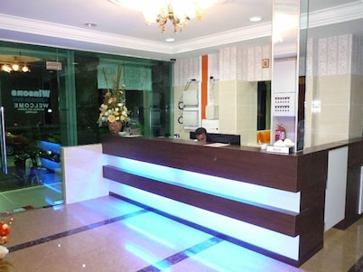 Winsons Business Inn