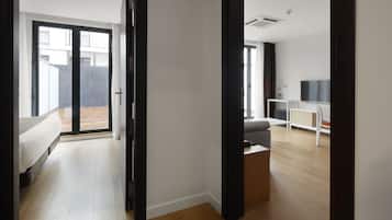 Suite, terraço | Minibar, cofre no quarto, quartos insonorizados