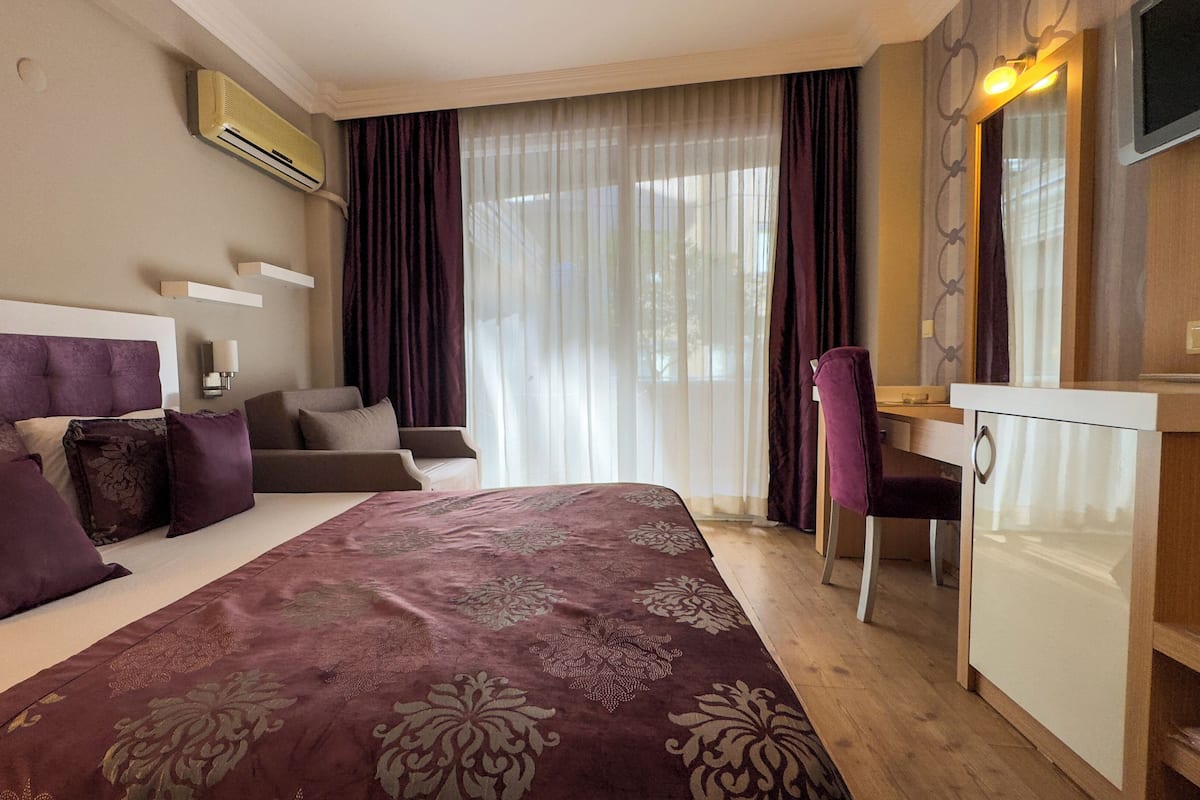 Quarto triplo standard | Frigobar, escrivaninha, berços grátis, Wi-Fi (sobretaxa)