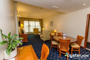 Apartamento, 1 quarto | Refeições no quarto