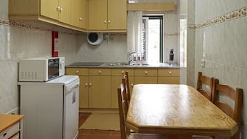 Apartamento Standard, 2 quartos | Cozinha privada