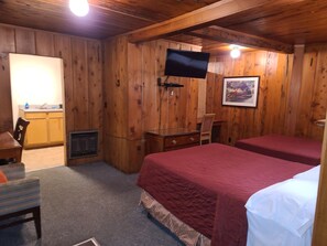 Suite Premium, várias camas, cozinha | Secretária, cortinas/cortinados opacos, camas desdobráveis 