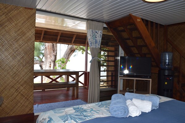 Bangalô, vista para a lagoa, ao lado da praia (Aito) | 1 quarto, roupas de cama premium, camas Select Comfort