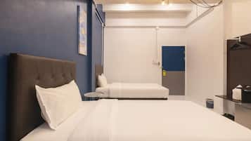 Quarto duplo superior | Escrivaninha, Wi-Fi de cortesia, roupa de cama