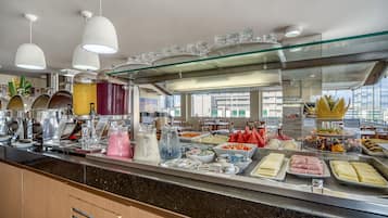 Pequeno-almoço tipo buffet diário incluído