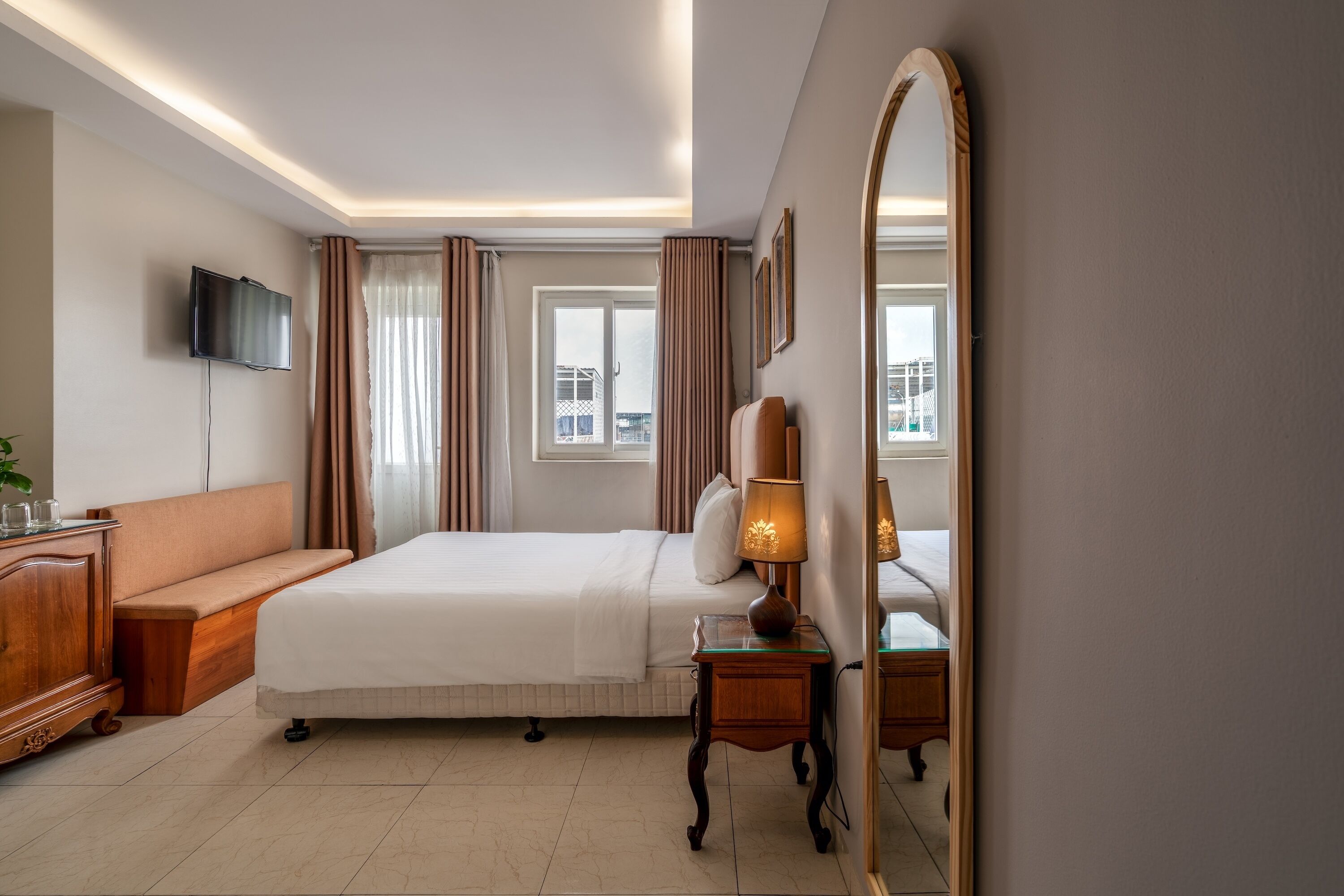 Quarto quádruplo família | Frigobar, cofres nos quartos, escrivaninha, Wi-Fi de cortesia