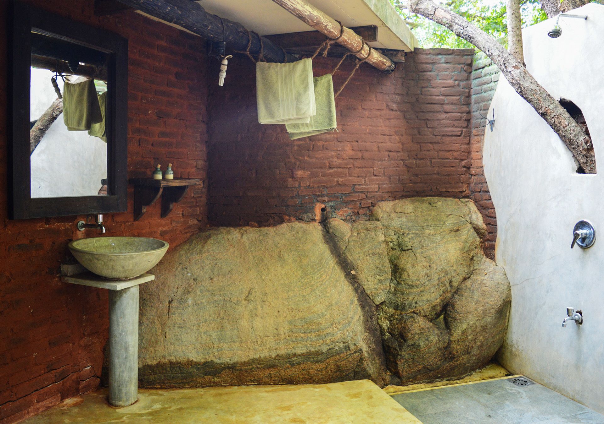 Casa de campo tradicional | Banheiro | Chuveiro, produtos de toalete grátis, toalhas de banho, sabonete