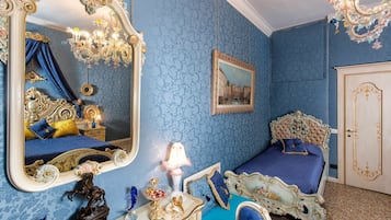 Suite Júnior, vista para o canal | 1 quarto, camas de colchão viscoelástico, minibar, cofre no quarto
