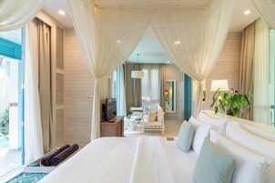 Villa de Luxo, piscina privativa | Roupa de alta qualidade, minibar, cofre no quarto, secretária 