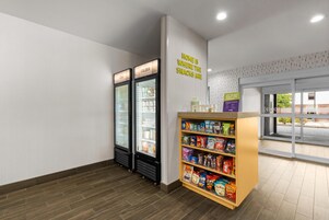 Snack-bar