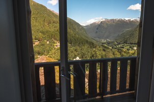 Suíte presidencial, sacada, vista para a montanha | Vista do quarto