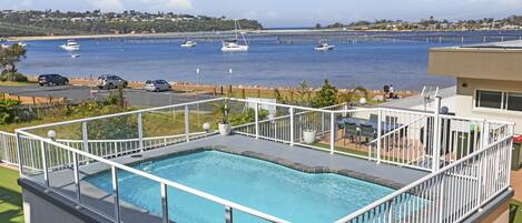 Apartamento, 1 quarto | Área de estar | TV de tela plana