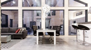 Villa Design, 3 quartos, sauna | Refeições no quarto