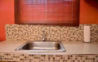 Apartamento Exclusivo, 1 cama queen-size, cozinha, vista para a montanha | Cozinha privada | Um frigorífico/congelador grande, um micro-ondas, um forno 