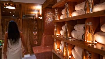 Sala(s) para tratamentos a casais, sauna, banheira de hidromassagem
