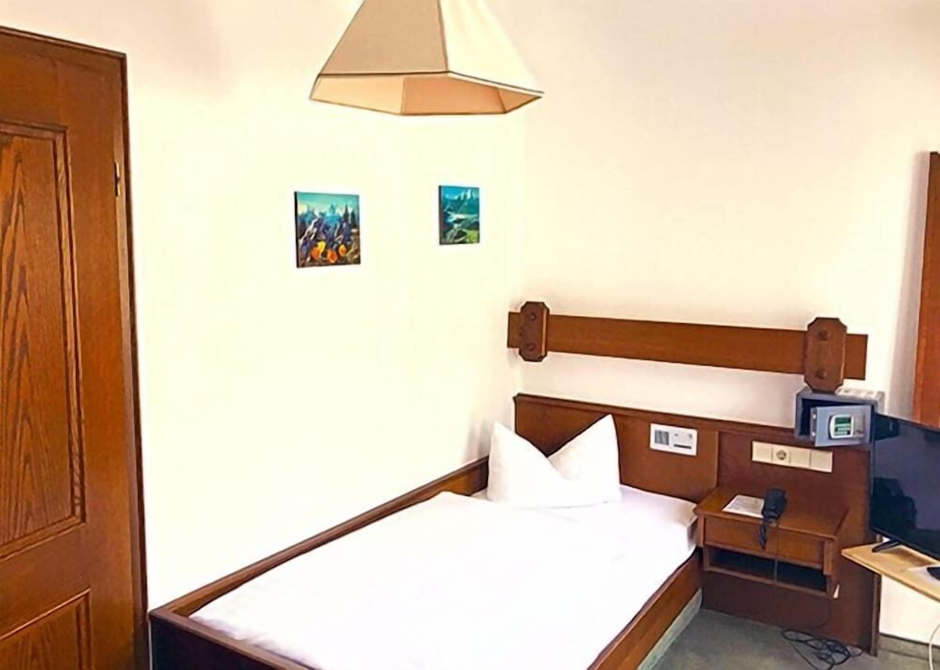 Roupas de cama premium, edredons de pluma, cofres nos quartos