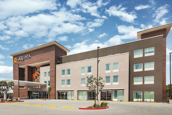 La Quinta Inn & Suites By Wyndham Mcallen La Plaza Mall - Mission, TX