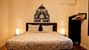 Apartamento superior, 2 quartos | 2 quartos, roupas de cama premium, cofres nos quartos