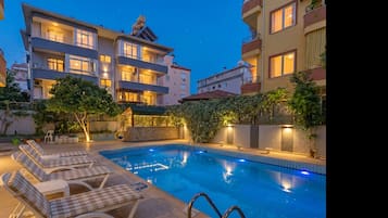 Piscina exterior