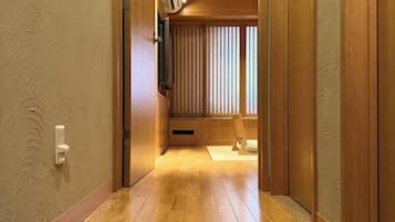 Quarto em estilo japonês, não fumadores | Quartos insonorizados, ferro/tábua de engomar, Wi-fi grátis