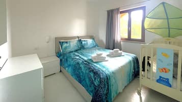 Apartamento, 1 quarto | 1 quarto, individualmente mobiliados, escrivaninha