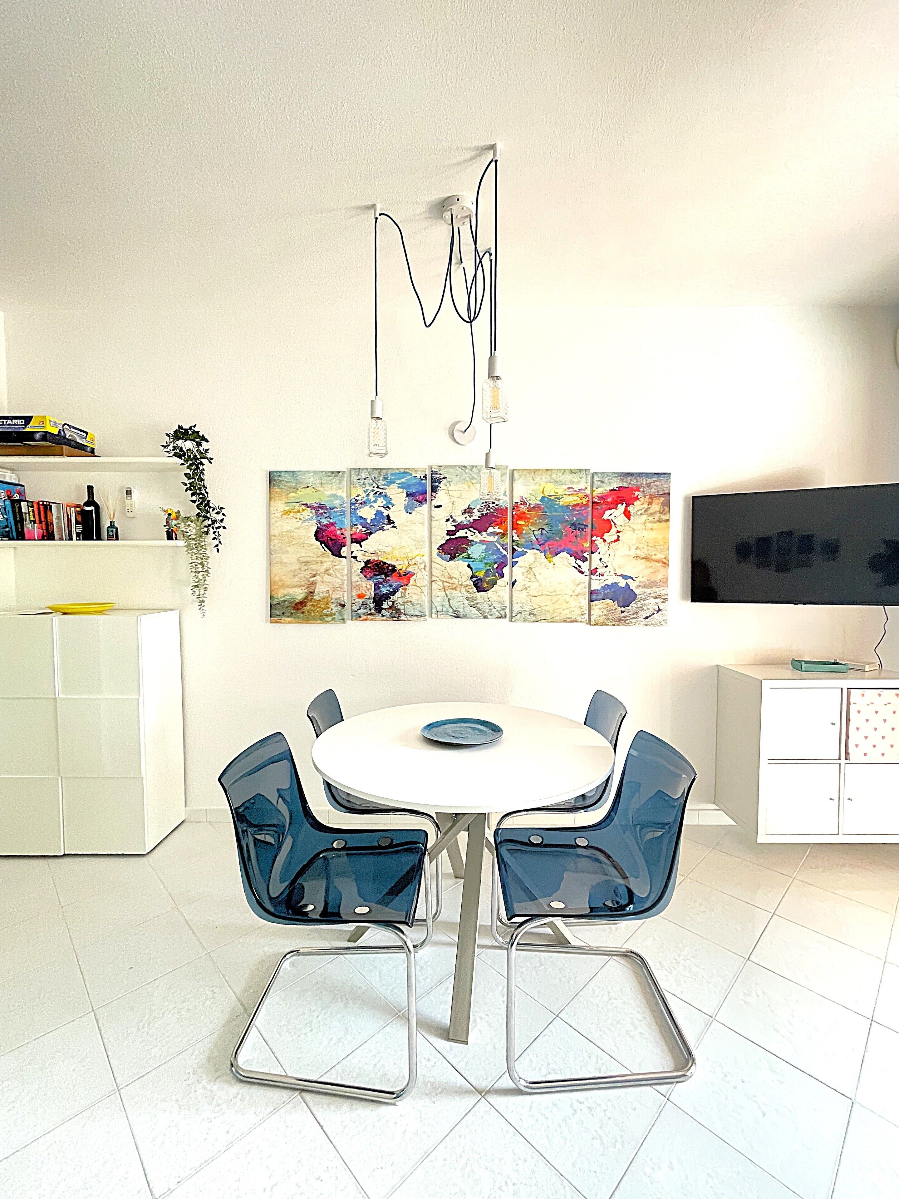 Apartamento, 1 quarto | Sala de estar | TV de ecrã plano, brinquedos 
