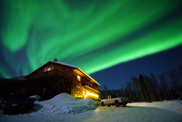 Alaska Grizzly Lodge - Alaska