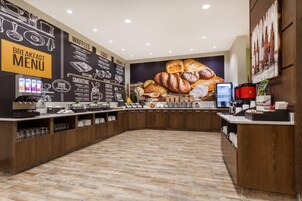 Pequeno-almoço takeaway diário incluído