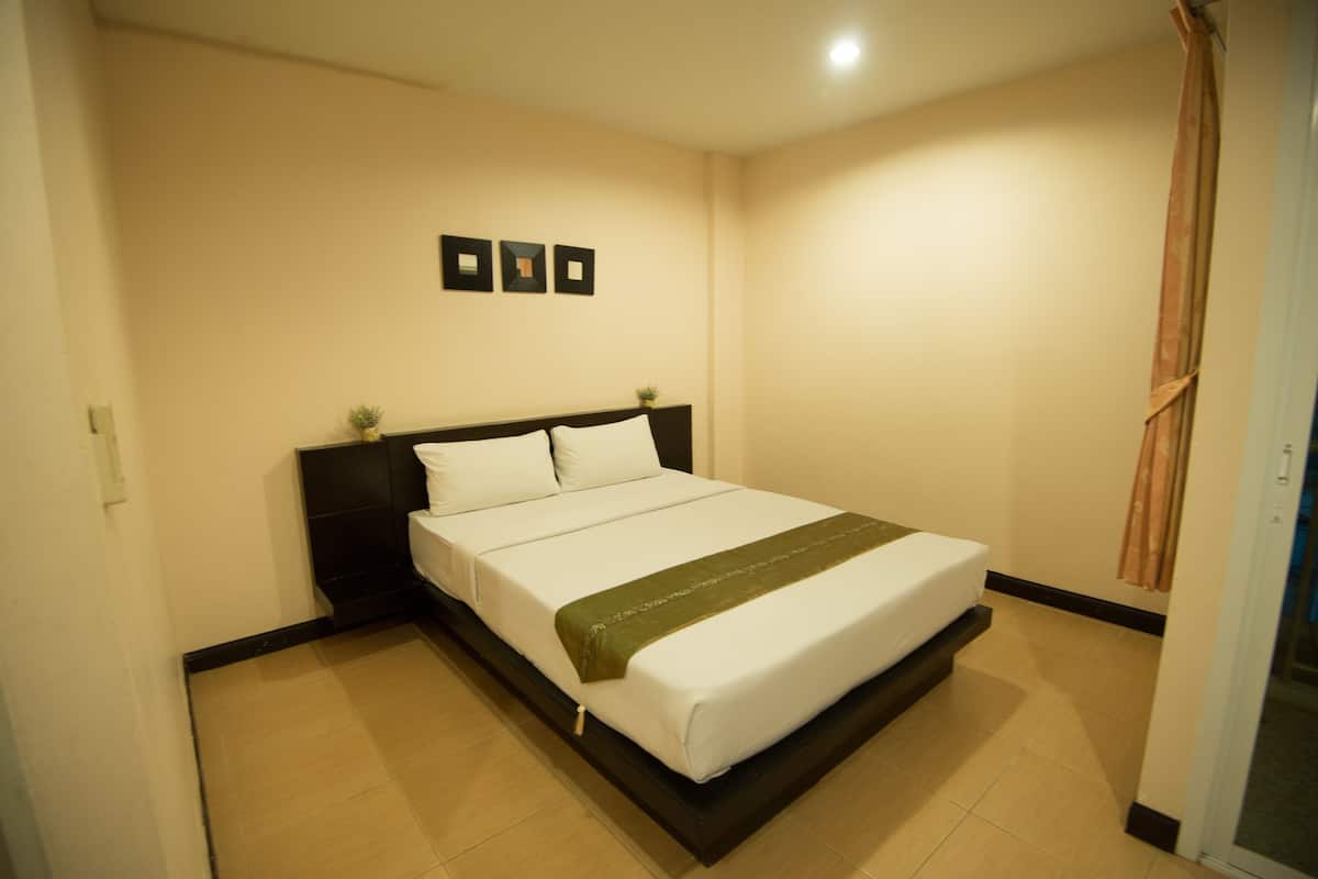 Quarto casal standard | Escrivaninha, Wi-Fi de cortesia