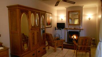 Double Luxury - Room Only | Roupa de alta qualidade, Wi-fi grátis, roupa de cama fornecida