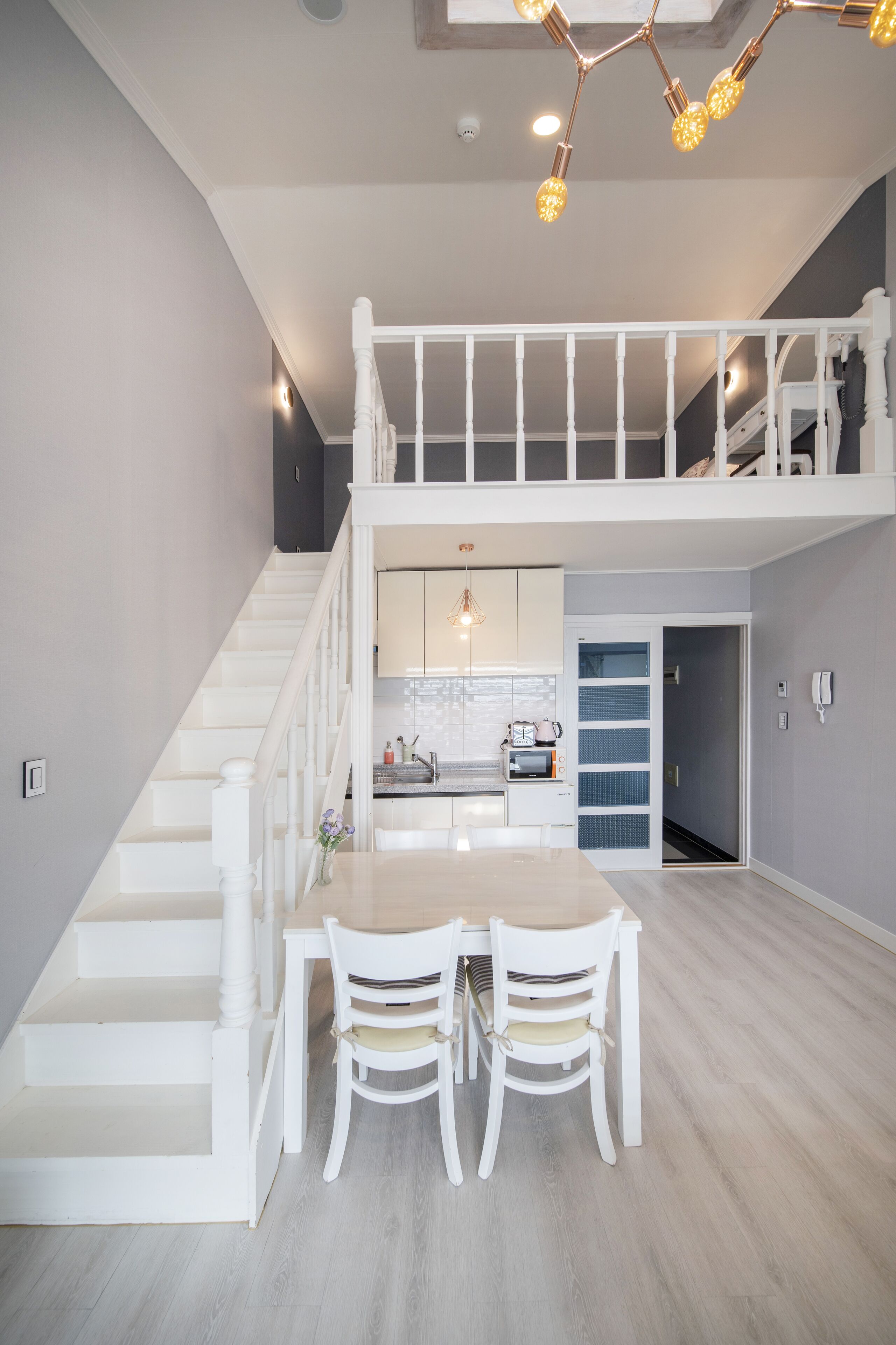 Duplex família, 2 quartos (18 PY) | Individualmente decorados, espaço de trabalho para notebook