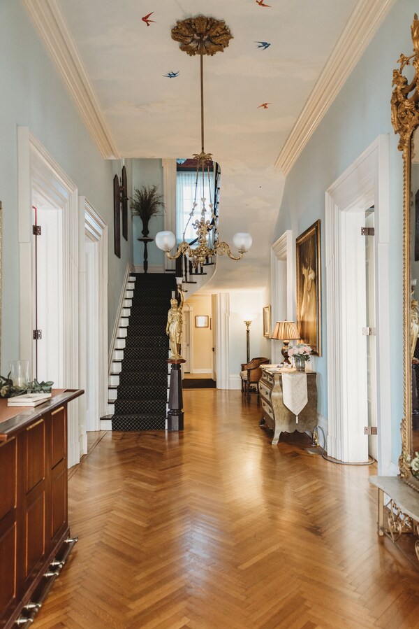 The Pepin Mansion Historic B&b - Louisville, KY