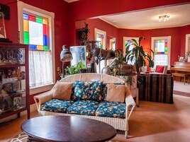 Área de estar no saguão