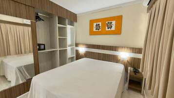 Apartamento | Minibar, cortinas/cortinados opacos, Wi-fi grátis