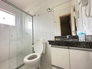 APTO 250 | Casa de banho | Um polibã 