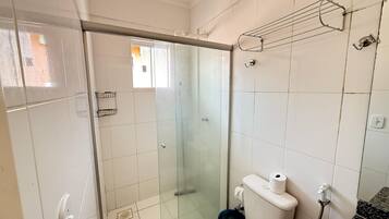 APARTMENT 112 | Casa de banho | Um polibã, um secador de cabelo (mediante pedido)