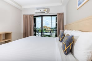 Quarto Duplo Superior | Secretária, cortinas/cortinados opacos, Wi-fi grátis 